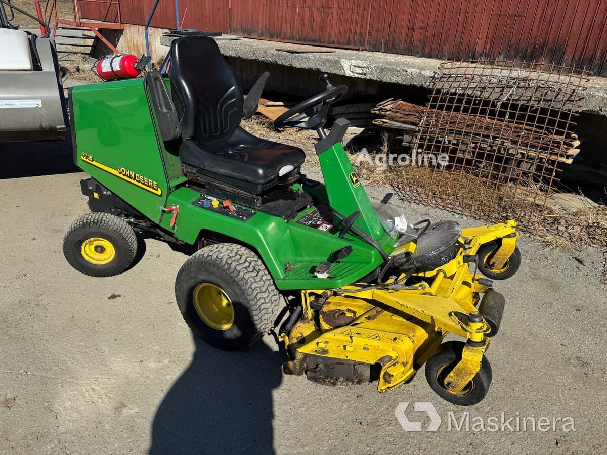 Prodaje se John Deere F735 traktor kosilica na aukciji
