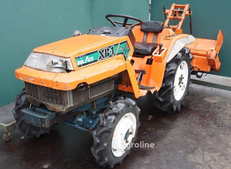 Kubota XB-1D traktor kosilica