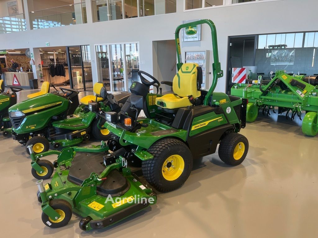 Novi John Deere 1580 traktor kosilica