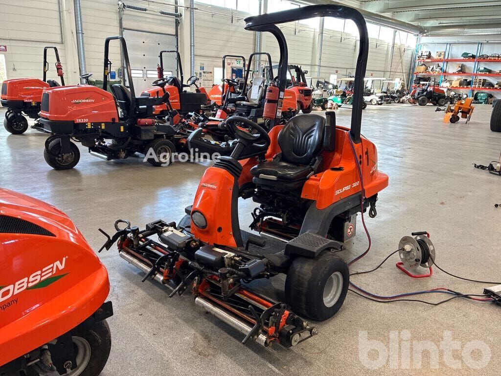 Prodaje se Jacobsen Eclipse 322 traktor kosilica na aukciji