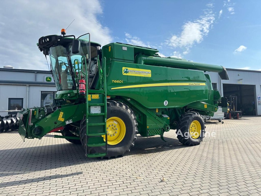 Novi John Deere T660i kombajn za žito