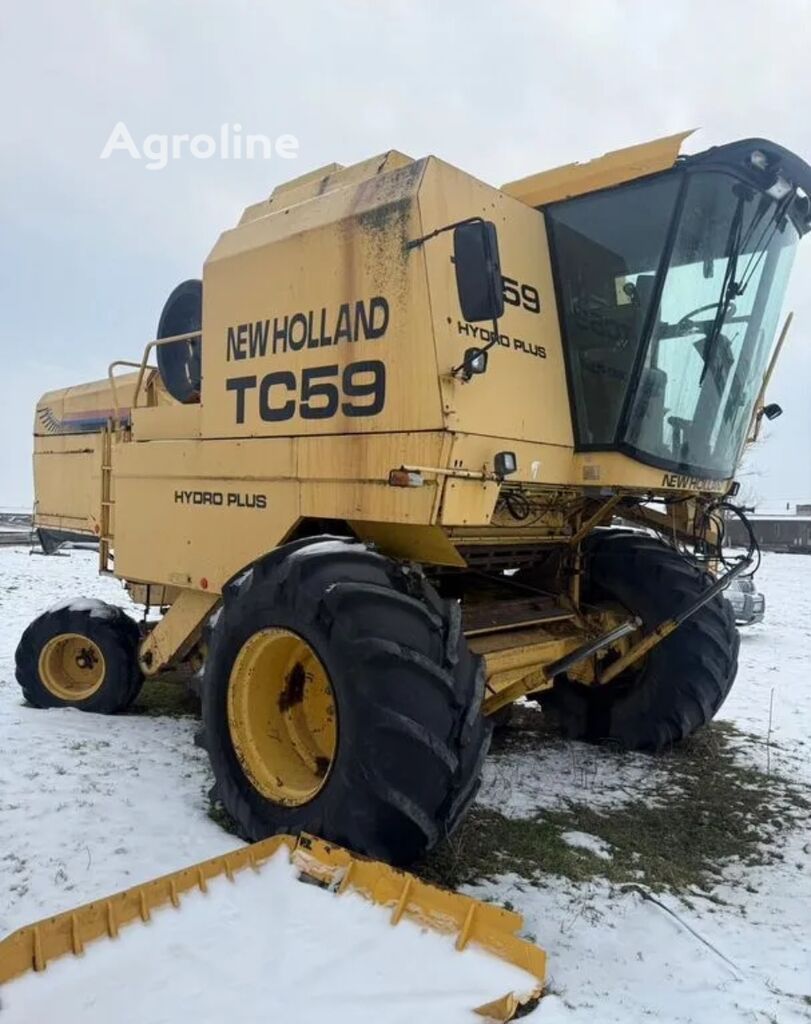 New Holland TC59 kombajn za kukuruz