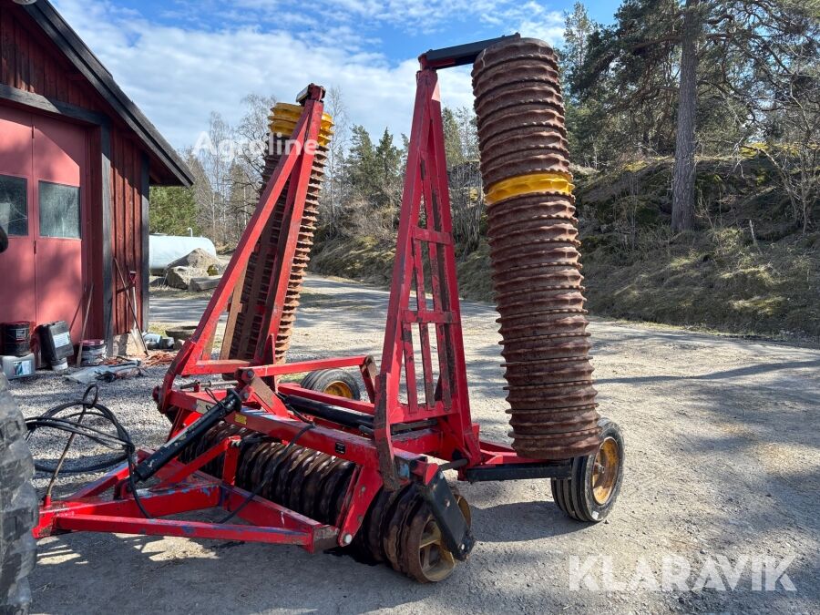 Prodaje se Väderstad HV/M77 kembridž valjak na aukciji