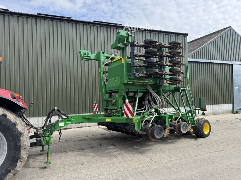 John Deere 750A kombinovana sejalica