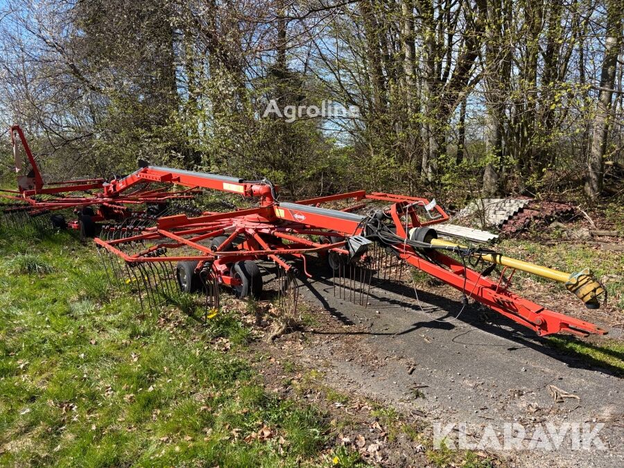 Prodaje se Kuhn GA9032 Masterdrive balirku za okrugle bale na aukciji