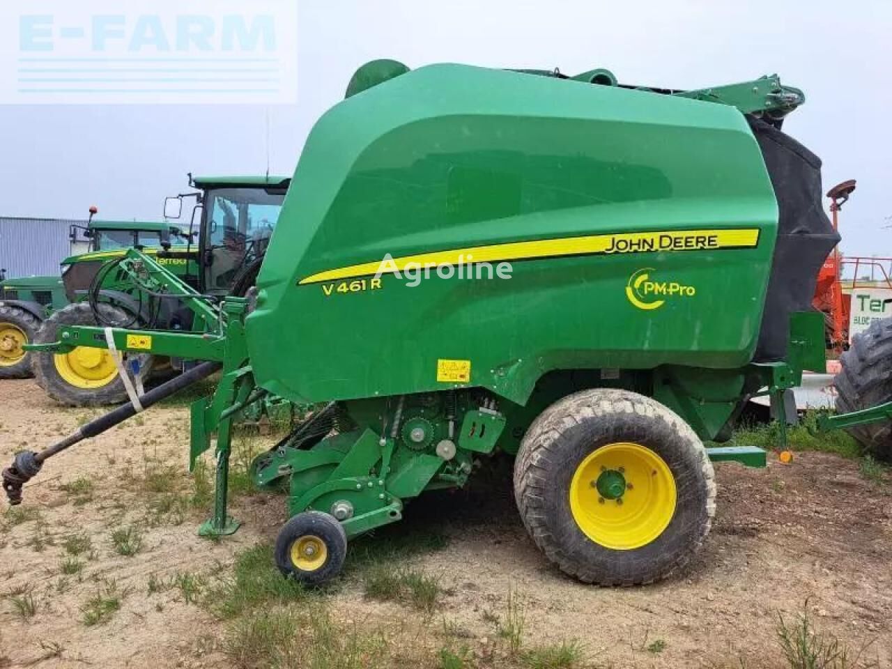 John Deere v461r balirka za četvrtaste bale