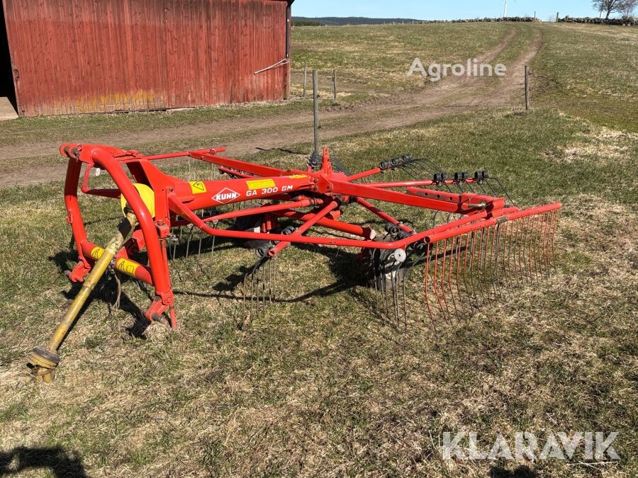 Prodaje se Kuhn GA 300 GM prevrtač sena na aukciji