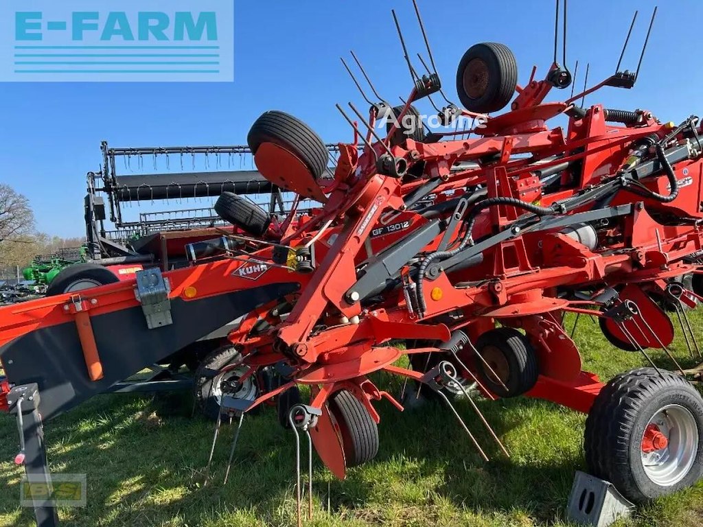 Kuhn gf 13012 prevrtač sena