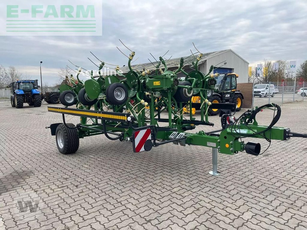Krone vendro c 1340 prevrtač sena