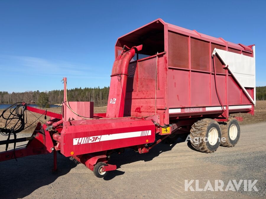 Prodaje se Metsjö ES 3000M samoutovarnu prikolicu na aukciji