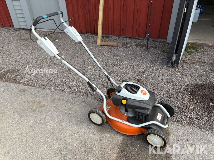 Prodaje se Stihl RM 2 RT kosilicu za travu na aukciji