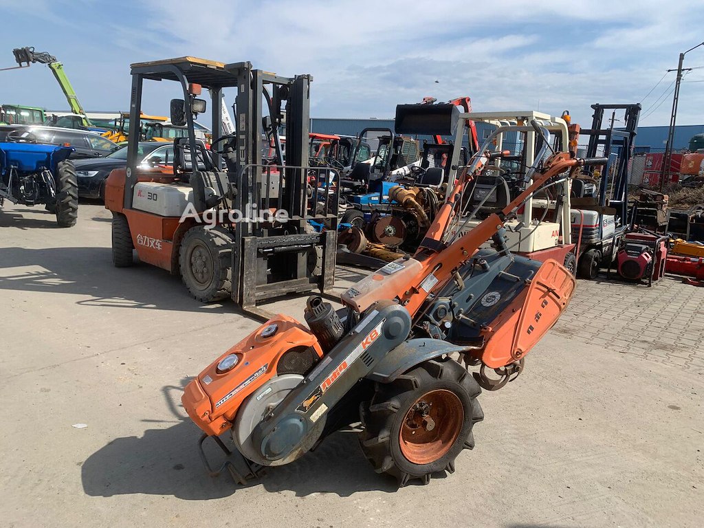 Kubota K8 motorna kopačica