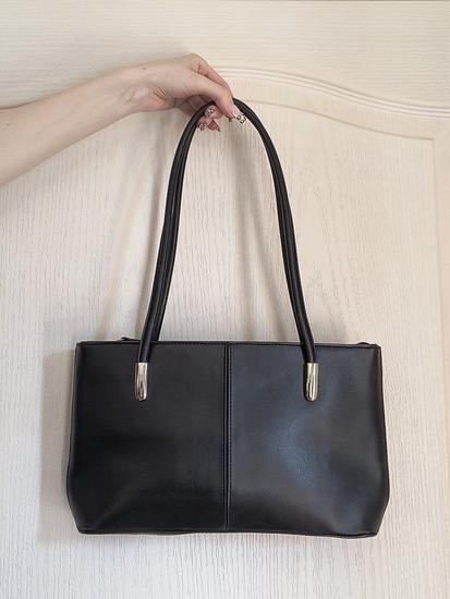 Crna elegantna torba