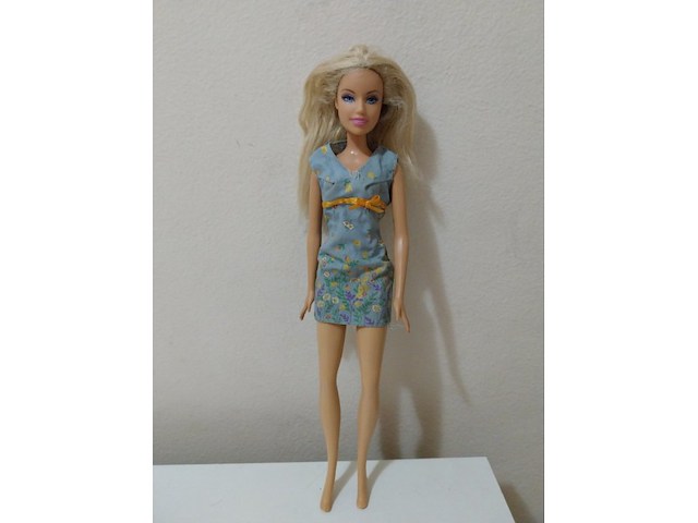Barbie mattel lutka