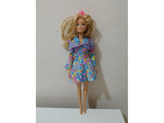 Barbie mattel lutka