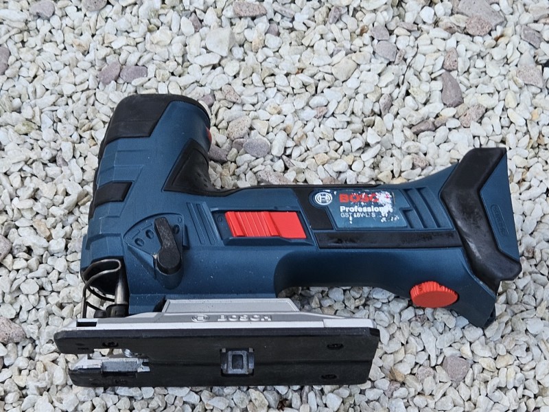 Bosch GST18V-LI S aku ubodna testera ISPRAVNA