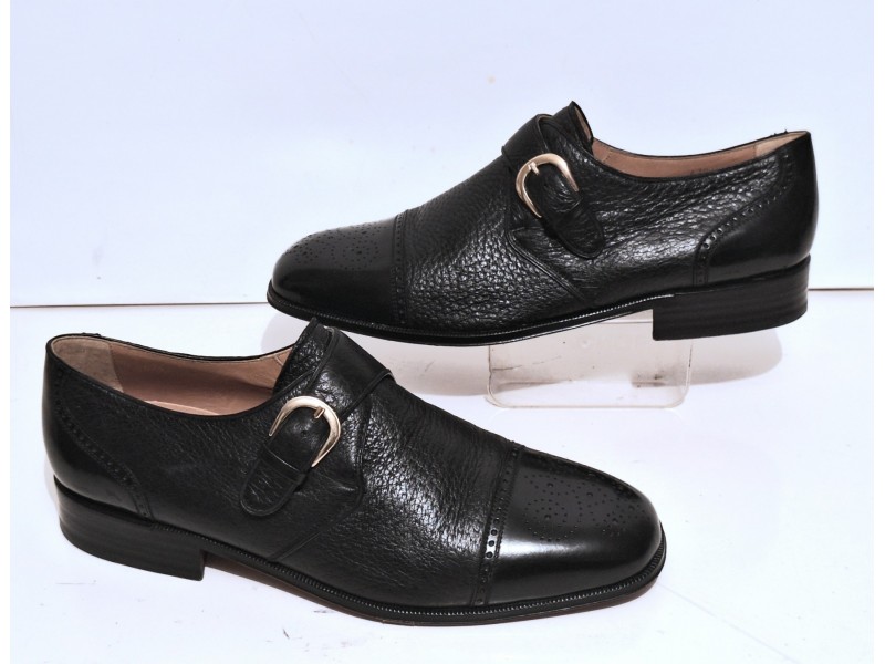 Fantasticne ,,MAGNANNI,, KOZNE kao NOVE cipele br.44