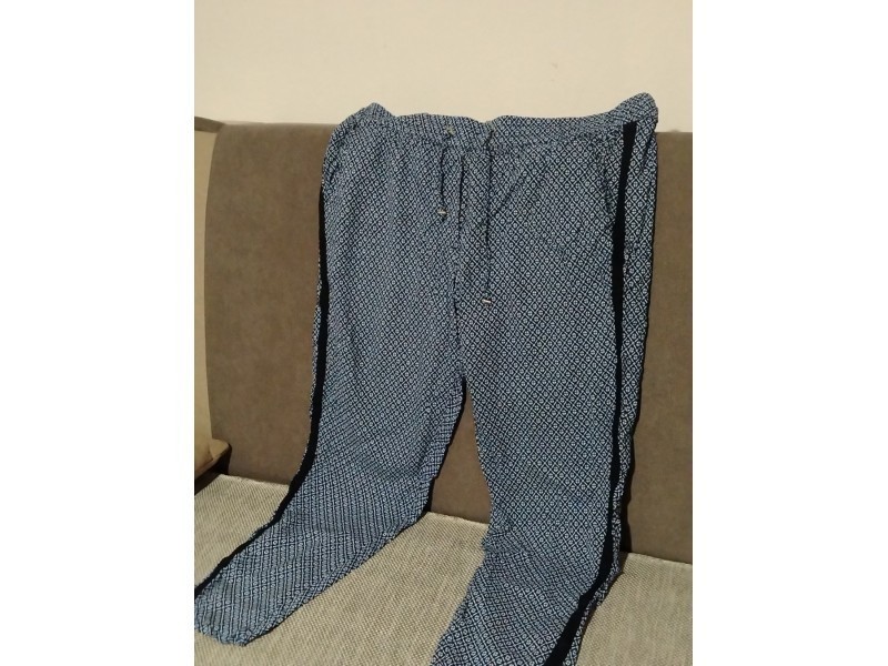 Pantalone Cecil XL predivne