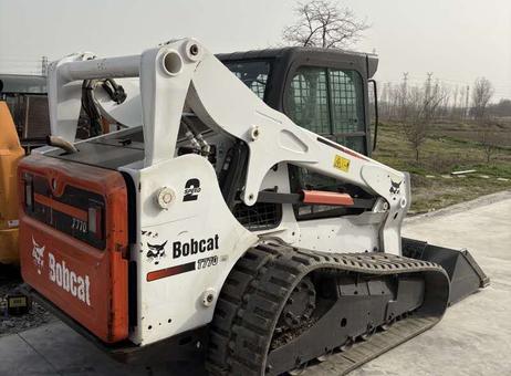 Bobcat T770 гусеницски товарач из 2022. године, мало сати рада, 36000 USD EXW Кина