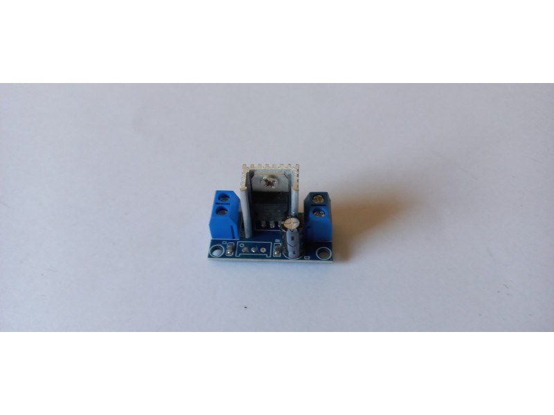 DC regulator LM 317