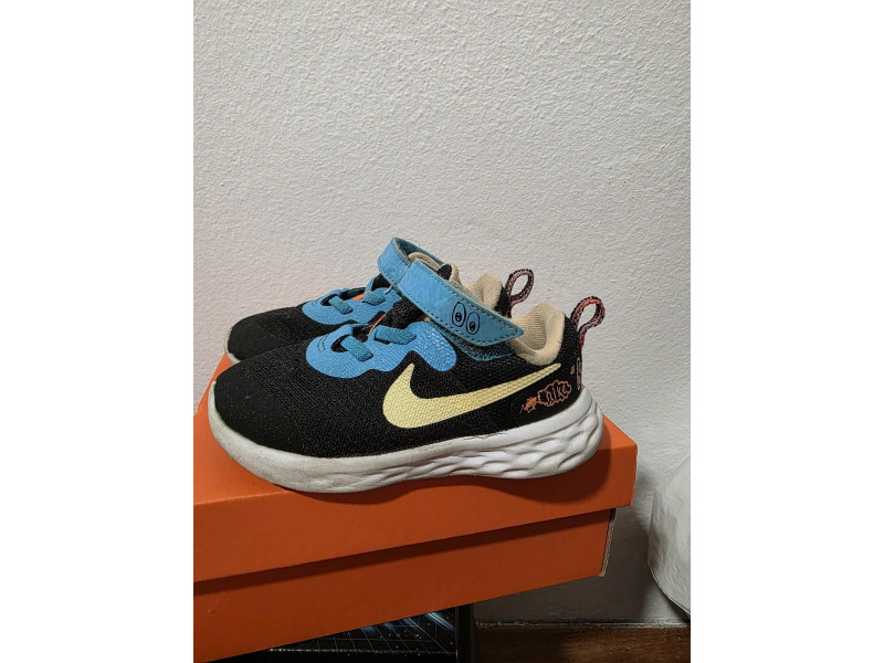 Nike Revolution patike za decake, gaziste 15 cm