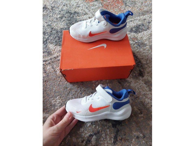 Nike nove patike za decu