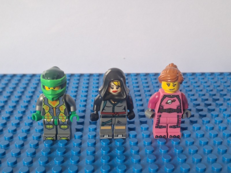 Lot figura Lego Ninjago Police Formula 1