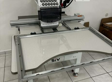 Širokoformatna vezna mašina SiV Flat embroidery machine