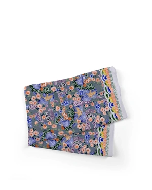 FOULARD AÉRIEN AVEC MOTIFS D'ART DANS LES TONS PASTELS D'ÉTÉ