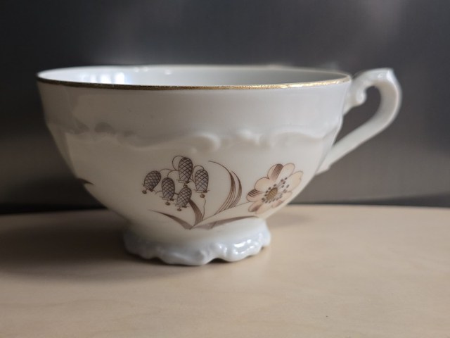 Šolja za kafu od finog porcelana