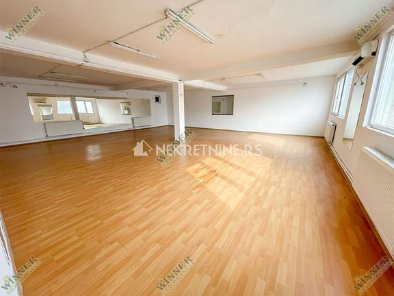 Poslovni Prostor 289 M² Za Firme – Zemun (Meandri) ID#1428