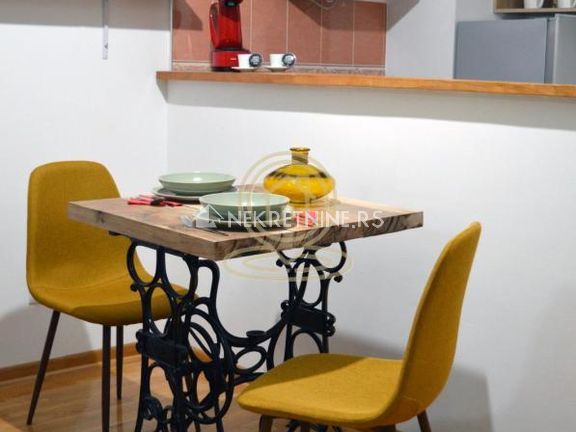 Jednosoban stan 33 m², Vračar, Hram Sv. Save