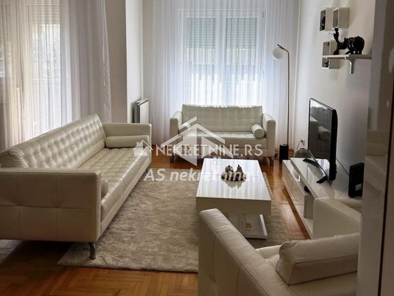 Voždovac, Stepa Stepanović, 3.0 stan, 53m2, 850 EUR