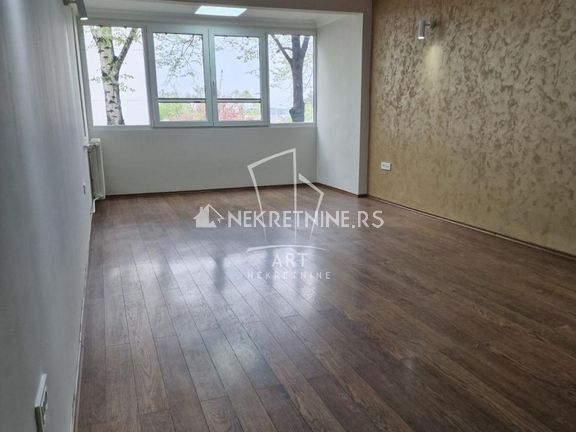 Novi Beograd, odličan 2.5 stan, renoviran, mereno 70m2 ID#14817