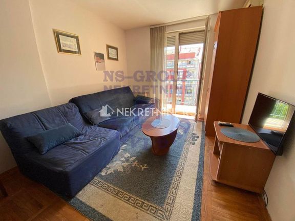 568967-Garsonjera-28m2-Nova detelinara