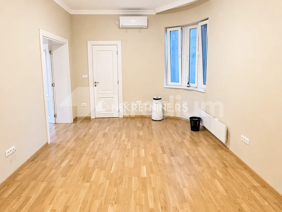 Strahinića Bana | Dorćol | Salonac | Renoviran