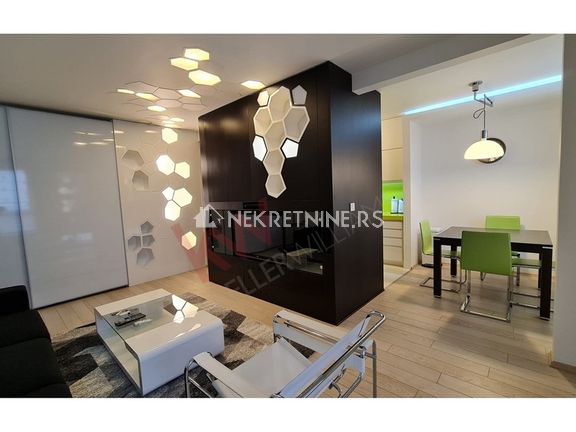 Stan 2.0, 68m2, Jurija Gagarina (Beograd), 290000e