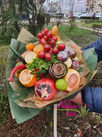 VOĆNO POVRĆNI BUKET BU080