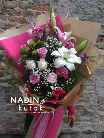 LJILJANI I RUŽE BU123