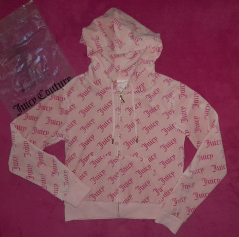 Juicy Couture svetlo roze duks,tamni logo print%