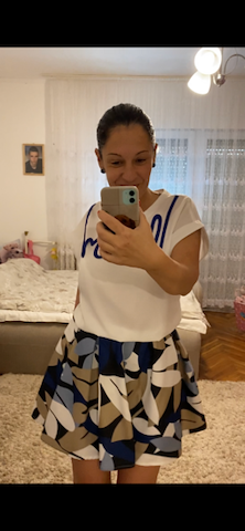 Potpuno nov komplet suknja i bluza