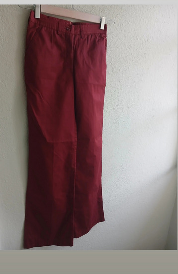 Elegantne bordo pantalone širokih nogavica XS/S