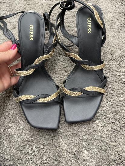 Guess kozne nove sandale