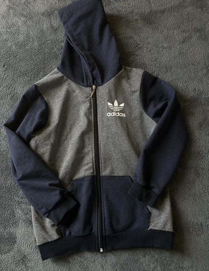 Adidas duks