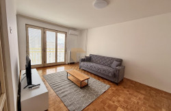 Dvosoban stan 61 m², Blok 62, Novi Beograd