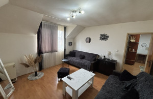 Dvosoban stan 53 m² – Kolonija, renoviran, lep pogled
