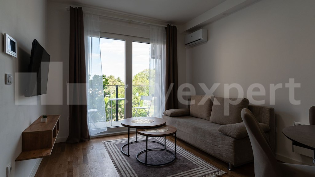 Stan za izdavanje BEZ PROVIZIJE: Jednosoban, 38m², Vojvođanska, Zemun - 550€