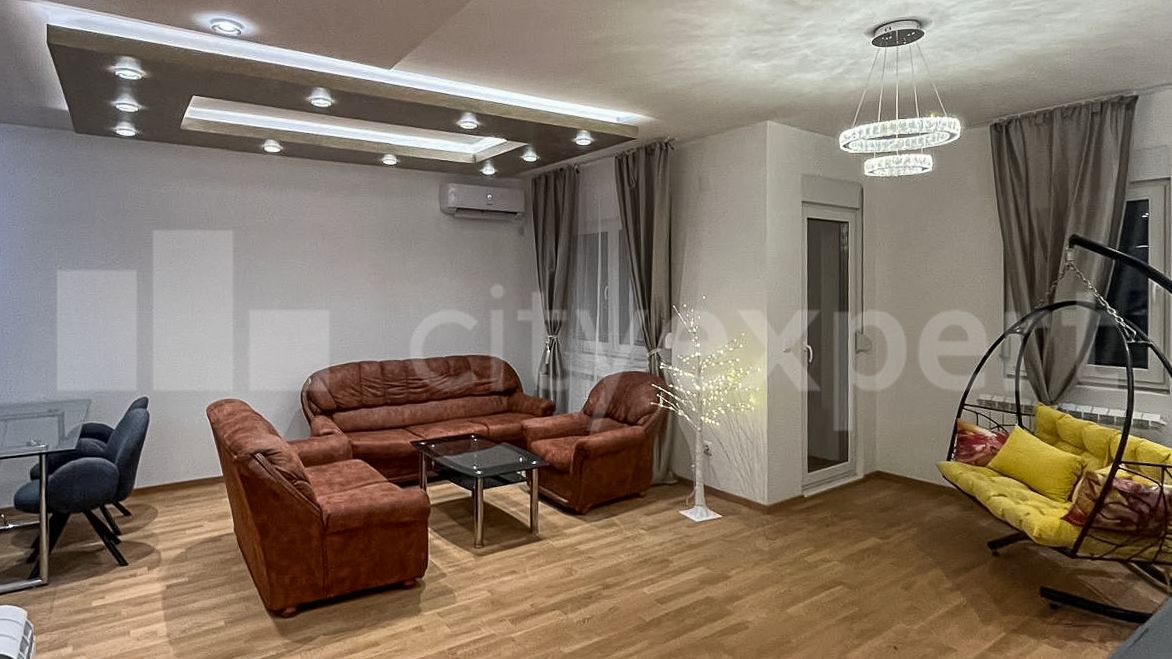 Stan za izdavanje BEZ PROVIZIJE: Trosoban, 82m², Kneza Višeslava, Rakovica - 950€