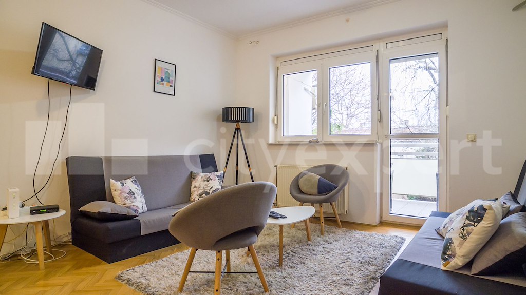 Stan Izdavanje Novi Sad Bez skrivenih troškova - 76m², Šafarikova, Novi Sad - 700€