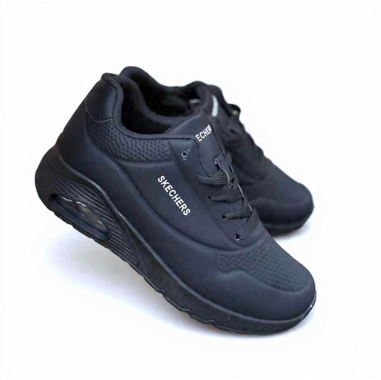 Skechers crne patike – sportsko-casual model - Dizajn: potpuno crne